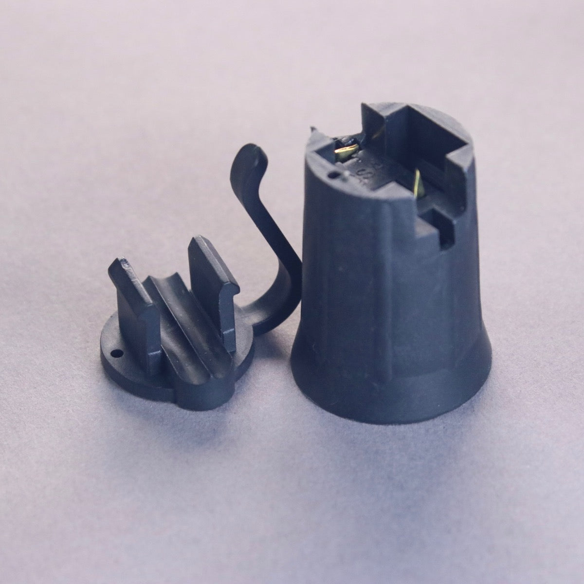 C7 Black SPT-2 Replacement Sockets – Christmas Light Source