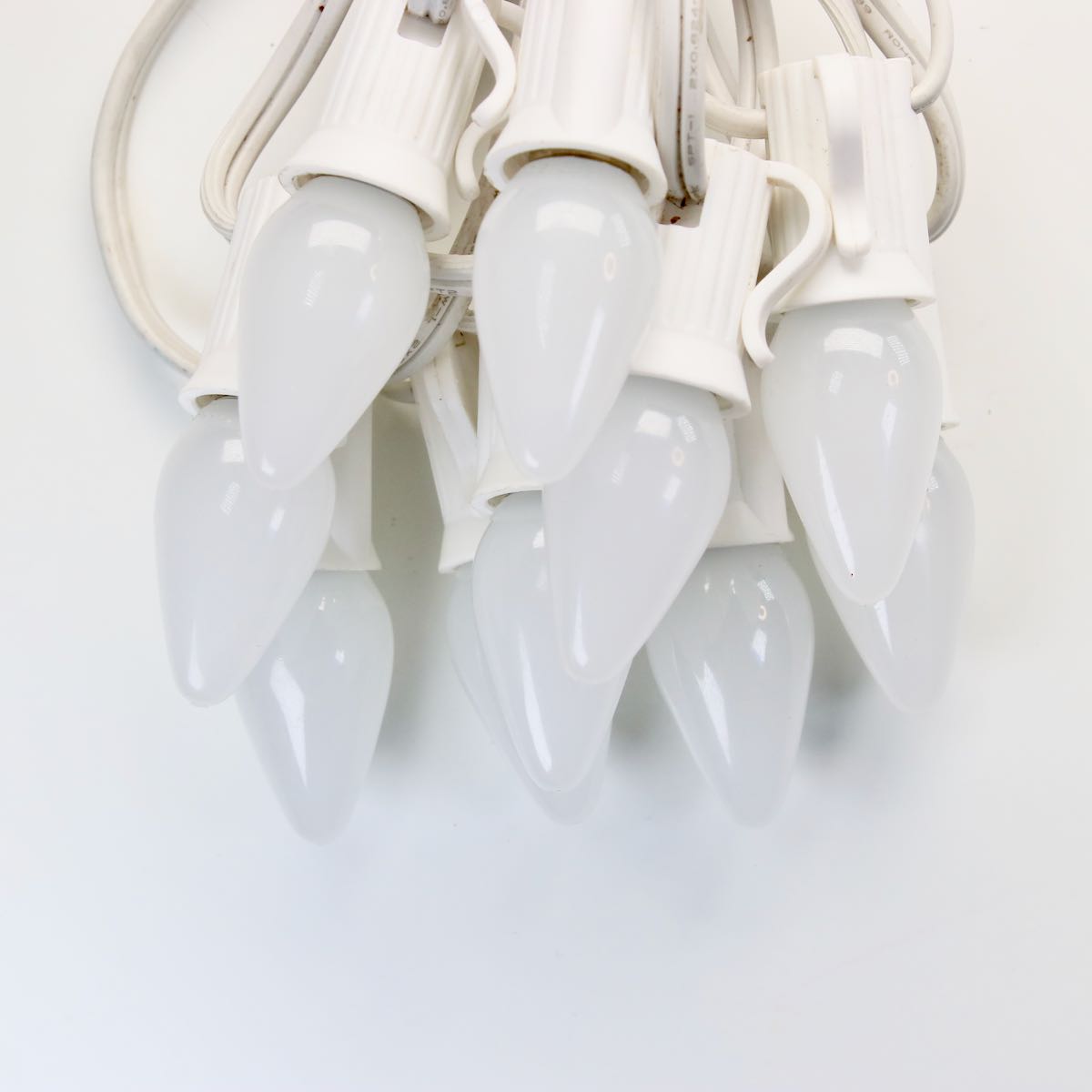 Minleon C7 Pure (Cool) White Smooth Opaque LED Bulbs E12 Bases (SMD ...