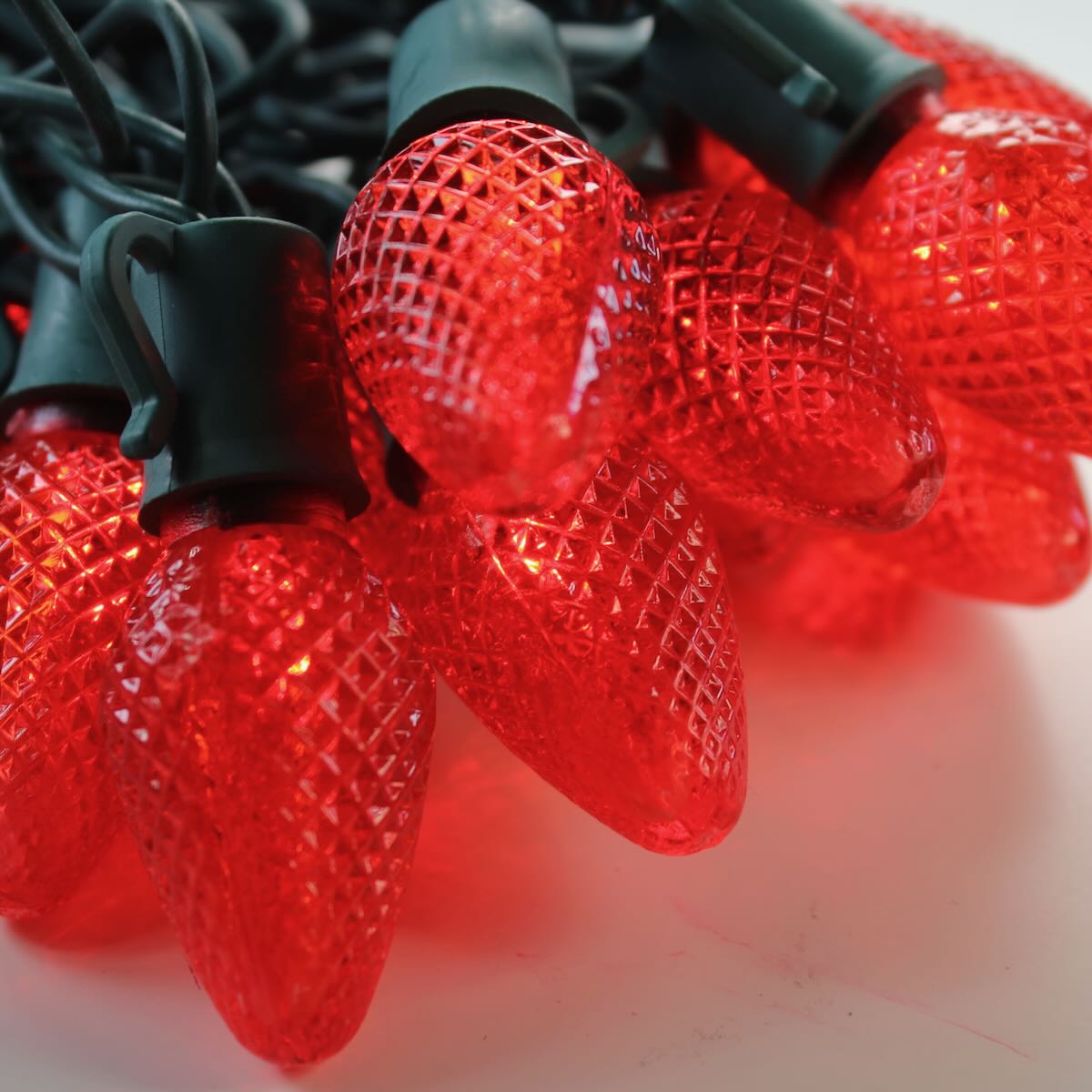 25-light C7 Red LED Christmas Lights, 8" Spacing Green Wire – Christmas ...
