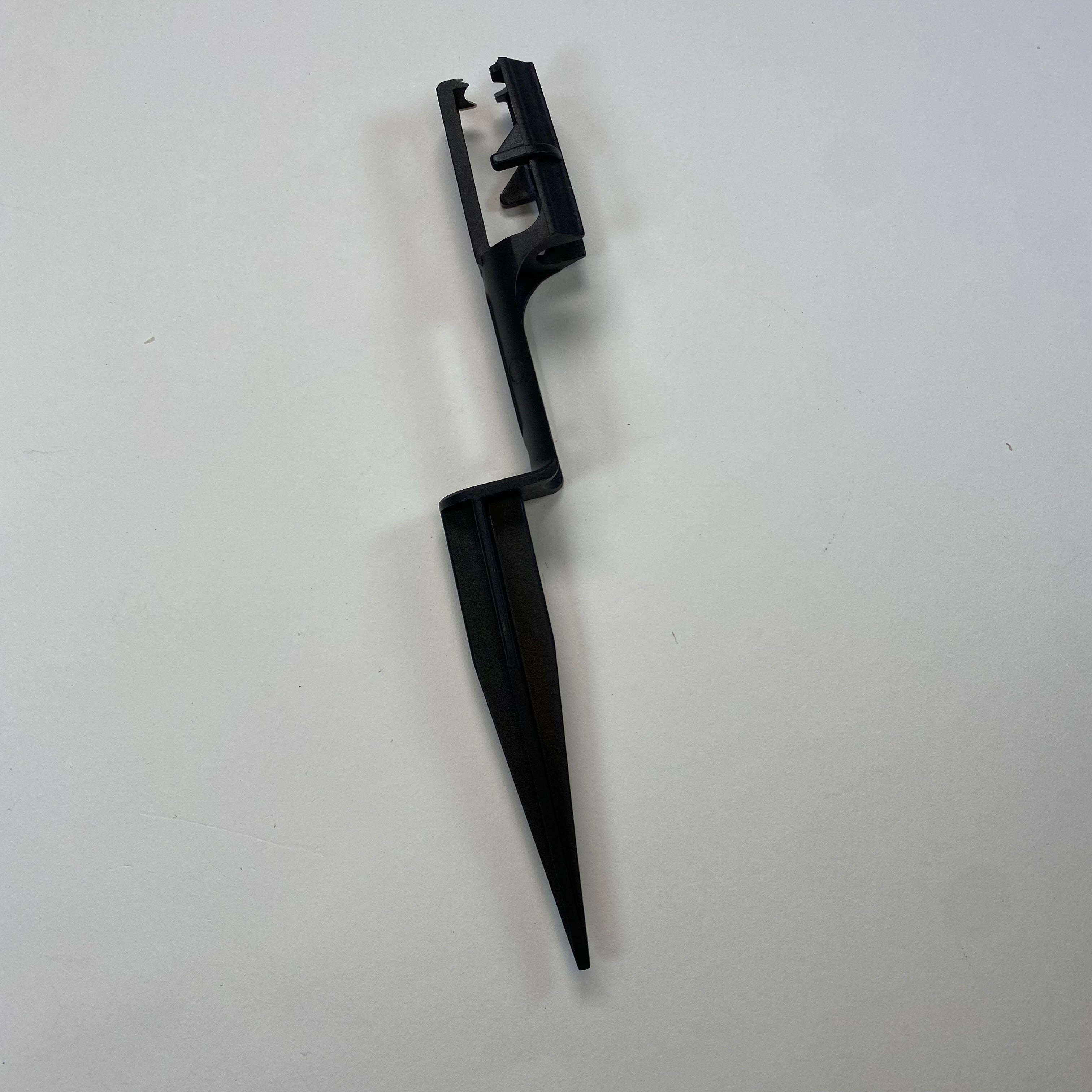 Easy Snap Light Stakes 7.5 inch 25 stakes – Christmas Light Source