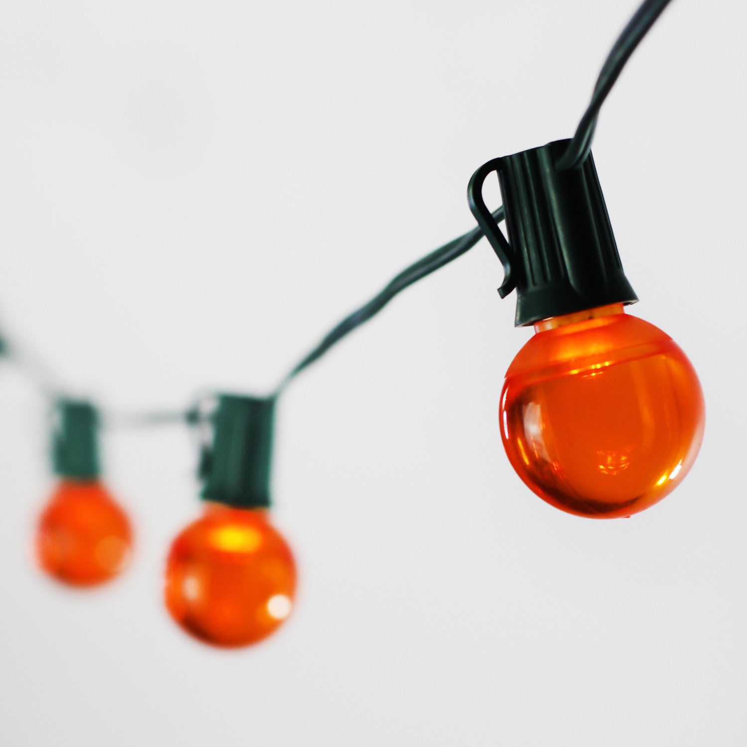 G40 Orange Smooth LED Bulbs E12 Bases (25 Pack) – Christmas Light Source