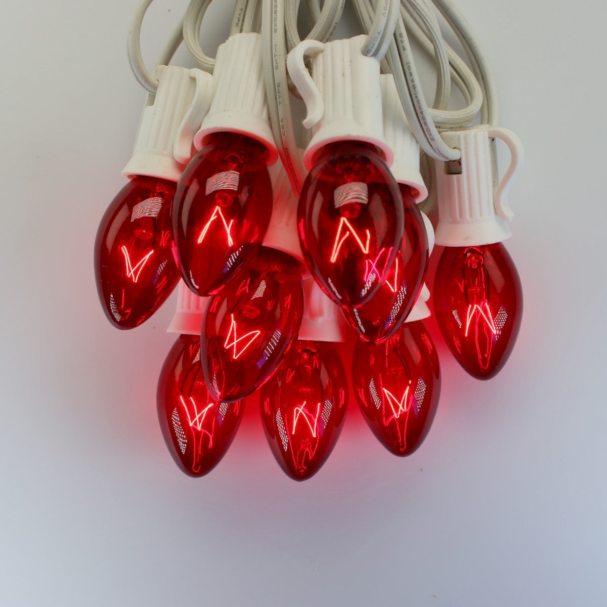 C7 Red Glass Bulbs E12 Bases (25 Pack) – Christmas Light Source
