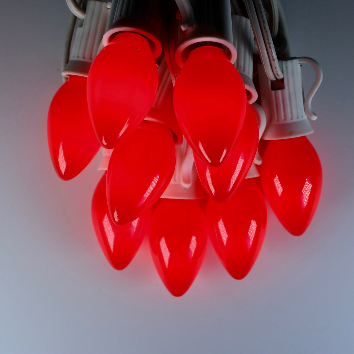 C7 Red Opaque Glass Bulbs E12 Bases (25 Pack) – Christmas Light Source